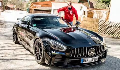 ئېدو مۇسابىقىسى مېرسىدىس- AMG GT R.