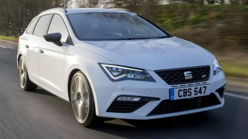 5 voitures avec lesquelles la Garde civile doit patrouiller. Seat Leon Cupra ST