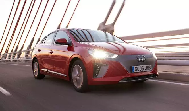 Tès Hyundai Ioniq elektrik 2017: sa yon etensèl!