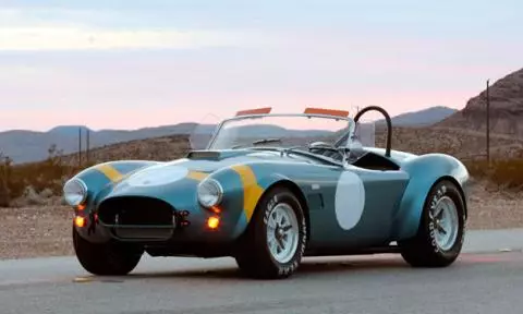 Shelby Cobra 289 50 vuotta edessä