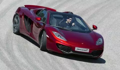 McLaren 12C ပင့်ကူ