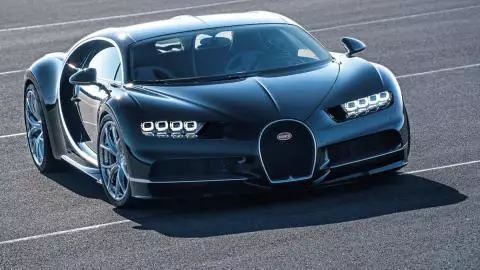 Hil aurretik gidatu behar dituzun superkotxeak: Bugatti Chiron (I)