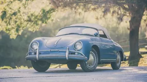 Tus thawj tshaj plaws Porsche 356 Speedster koj puas yuav pom ...