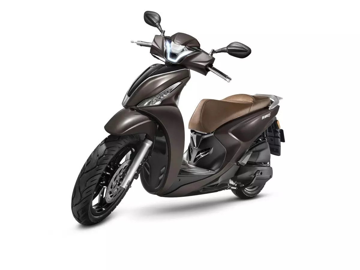 Жаңы Kymco People S 125: бийик дөңгөлөк, Euro5 жана 2988 евро