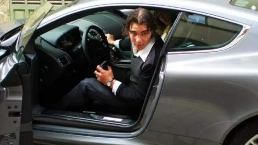 Rafa, na Aston Martin DBS ya.