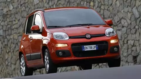 Kereta pelajar FIAT Panda