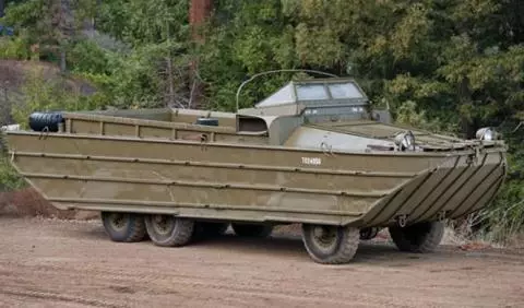 dukw 軍用車両