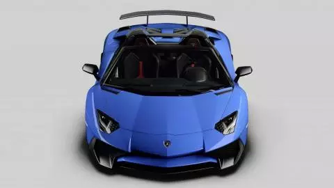 Lamborghini Aventador SV Roadster hore