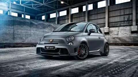 Abarth 695 Biposto dianteiro