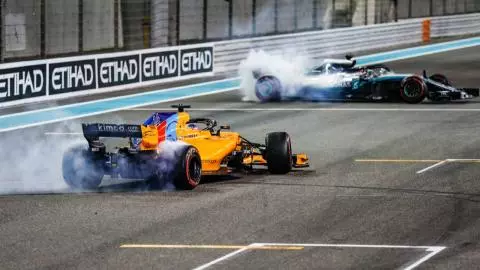 Alonso turniĝas en Abu Dhabi