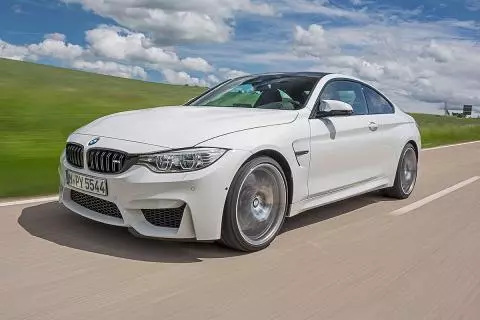 Radikal test: BMW M4 Competition