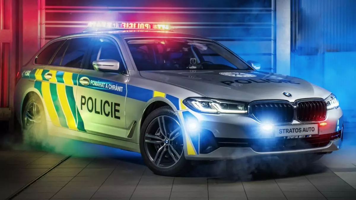 Dette er den 333 hk BMW 5-serien som det tsjekkiske politiet vil forfølge kriminelle med