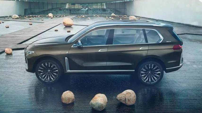 BMW X7 iPerformance கருத்து