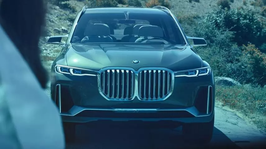 BMW X7 iPerformance கருத்து