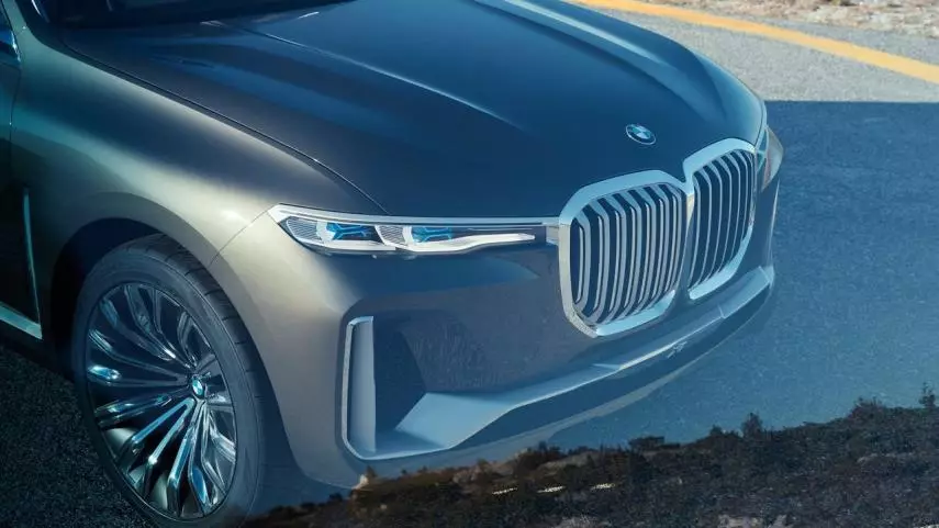 BMW X7 iPerformance கருத்து