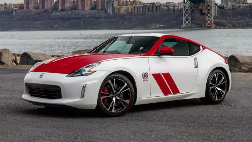 Inguqulo ye-Nissan 370Z Yokugubha iminyaka engu-50