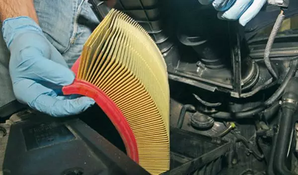 Why change the air filter? With a reason, enough