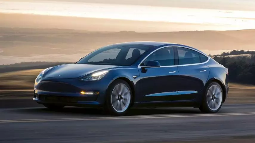 Tesla Model 3 Long Range