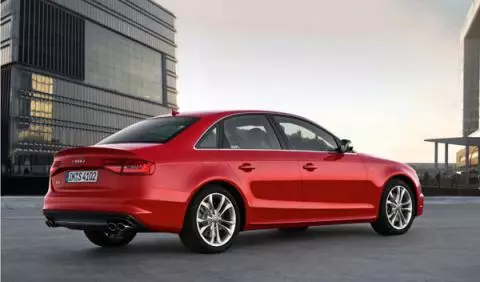 Audi S4 2013