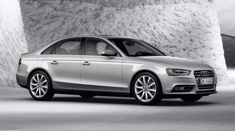 Audi A4 2.0 TFSI ተጣጣፊ የነዳጅ ፊት