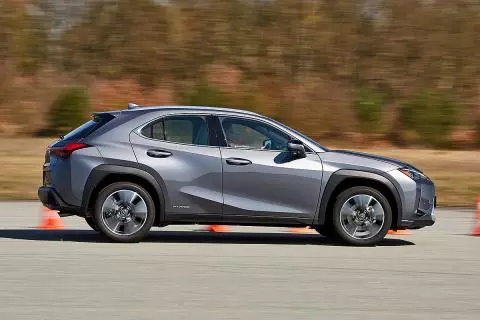 Lexus UX 250h thử nghiệm