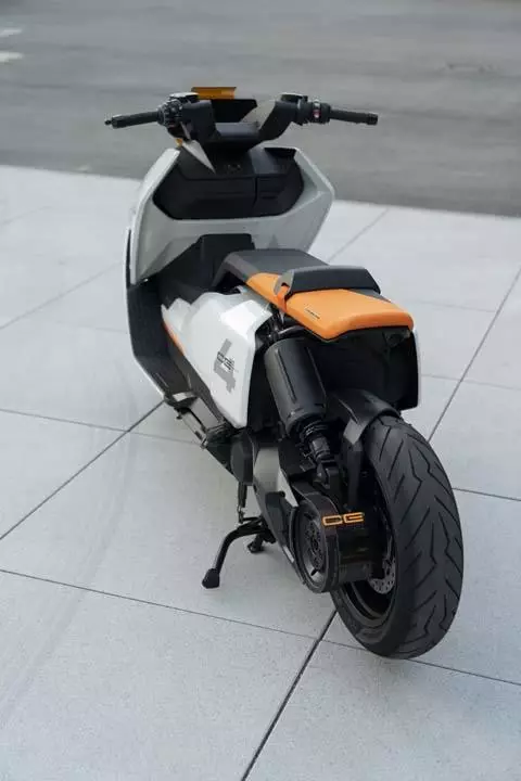 BMW mpya Motorrad CE 04