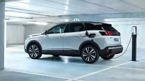 Peugeot 3008 GT Gibrid4