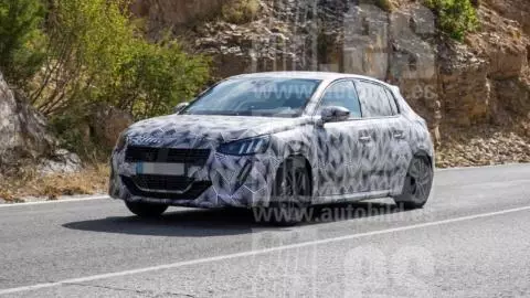 Mga Spy na larawan Peugeot 208 2019