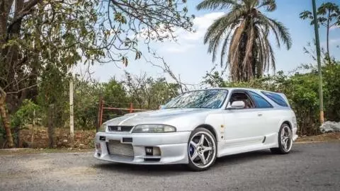 גאַלעריע: Nissan Skyline R33 Speed Wagon