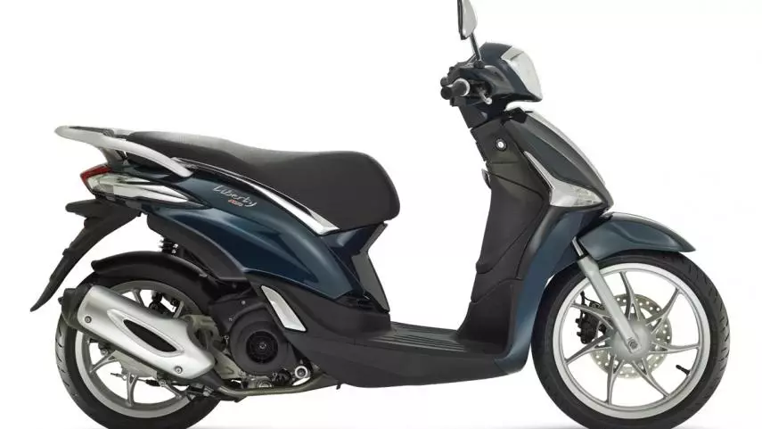 moto scooter roda alta ciutat mobilitat