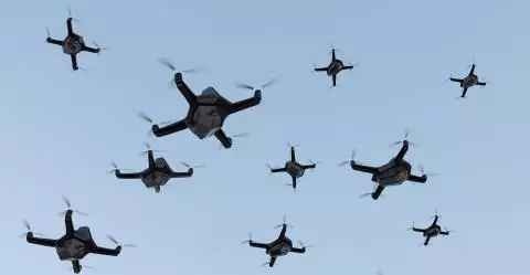 Forbraíonn DGT swarms drones