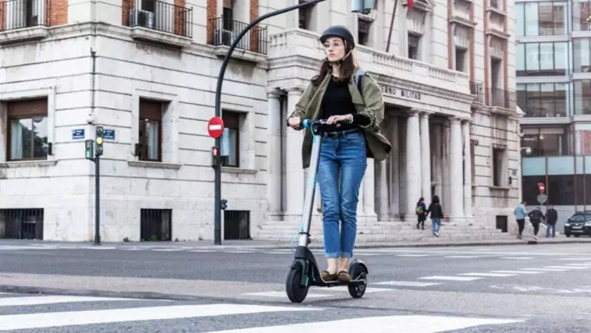 Scooterên elektrîkî Madrid