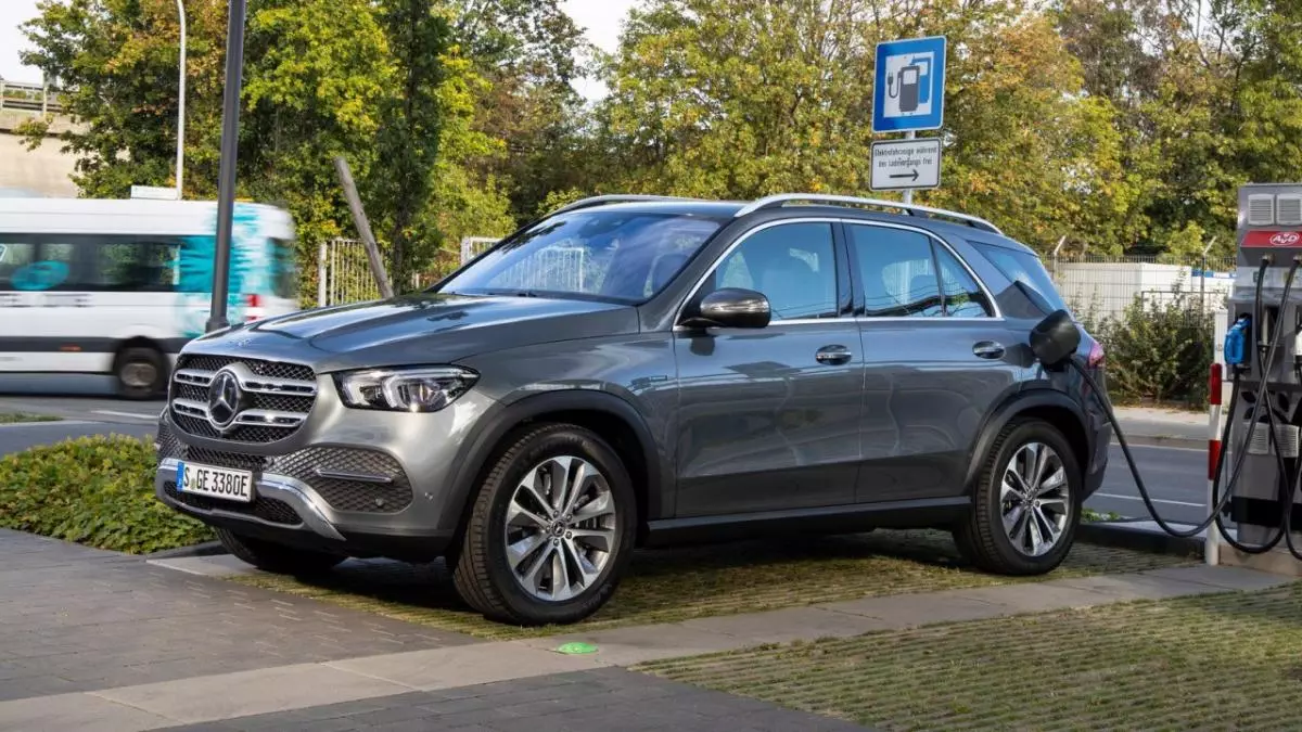 Mercedes GLE 350 de և GLC 300 e. plug-in հիբրիդային տարբերակները