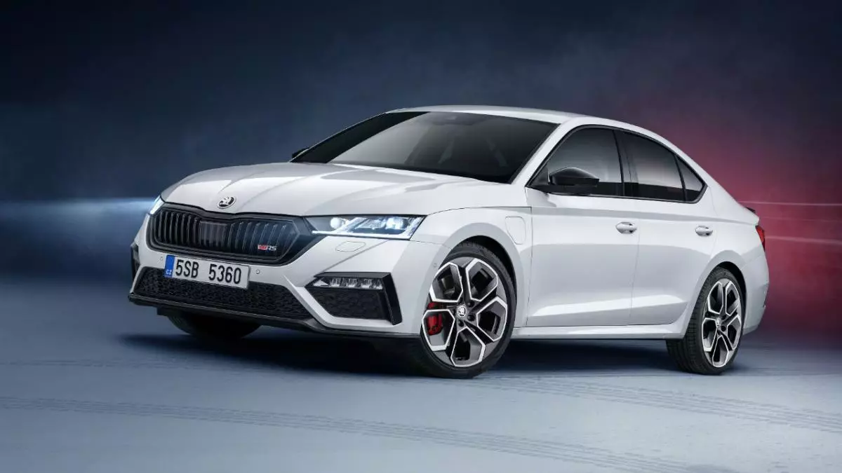 Skoda Octavia RS iV, siri zake zote katika funguo 5