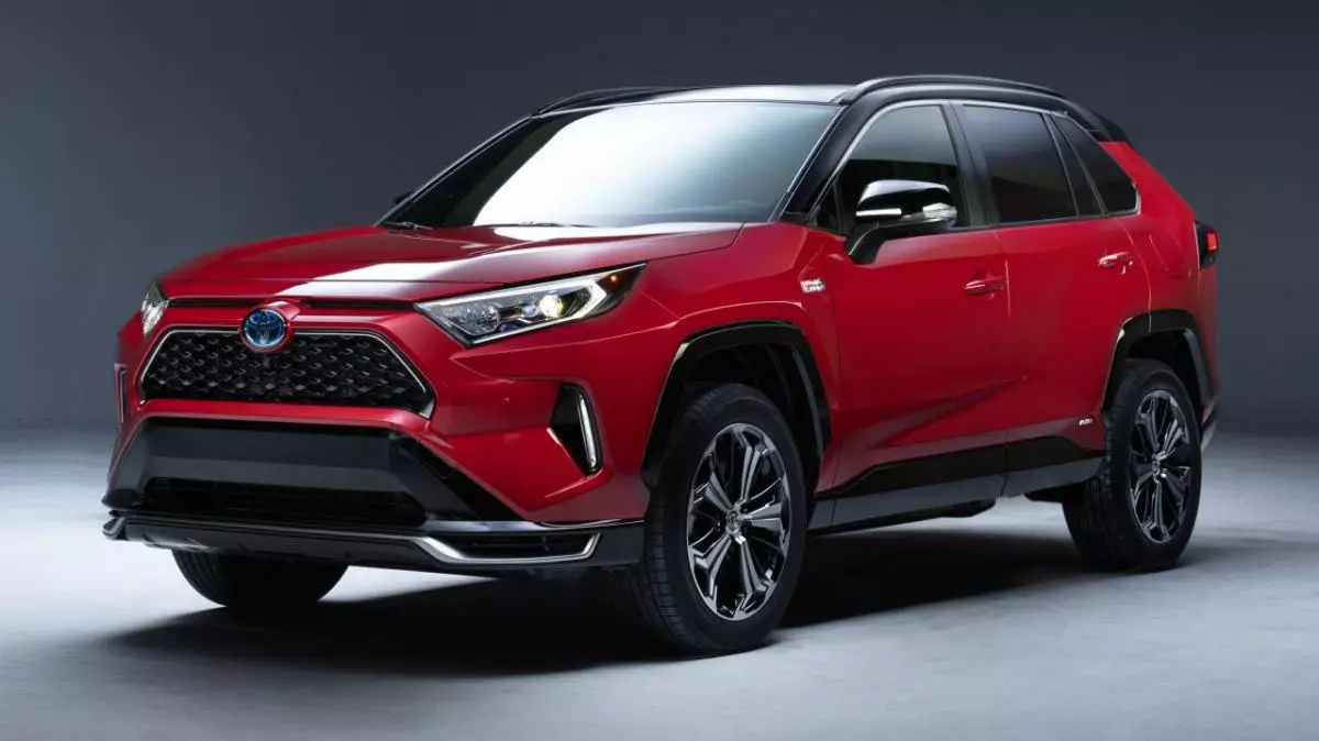 Toyota RAV4 Plug-in Hybrid 2020: plug-in hibrīda variants