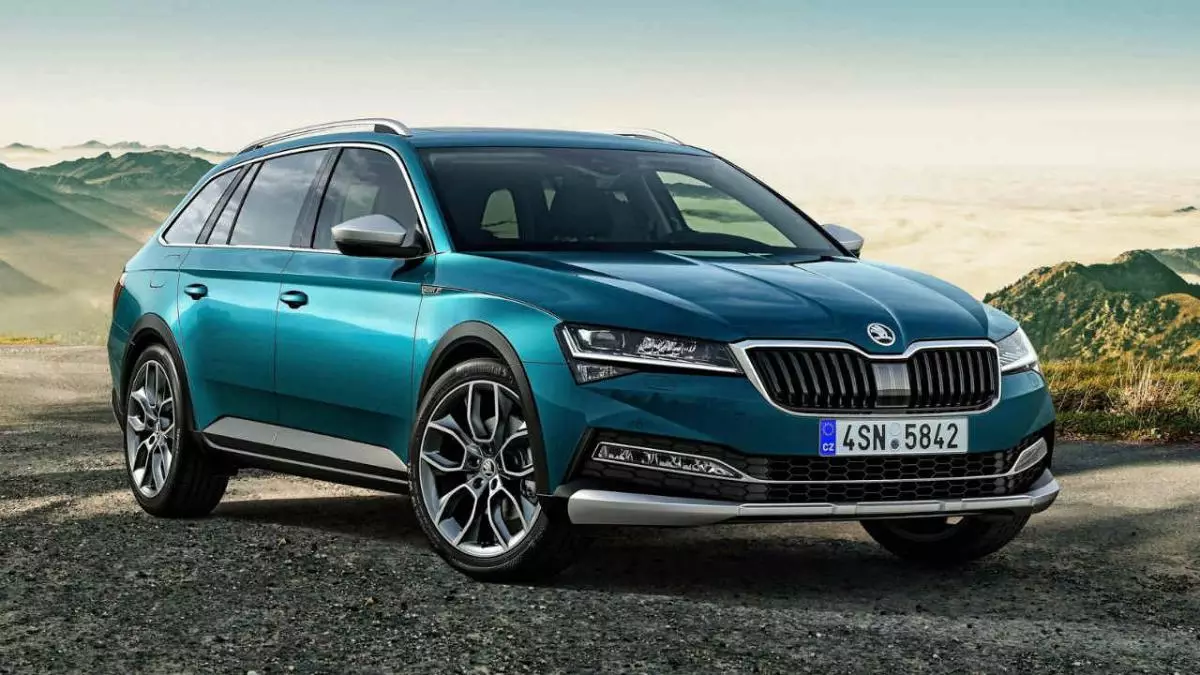 Skoda Superb Scout: người cắm trại lần đầu tiên