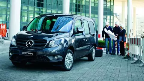 Mercedes B-Class 2019