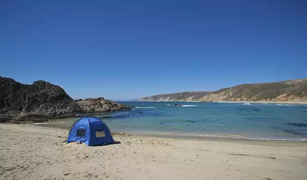 Tent op die strand