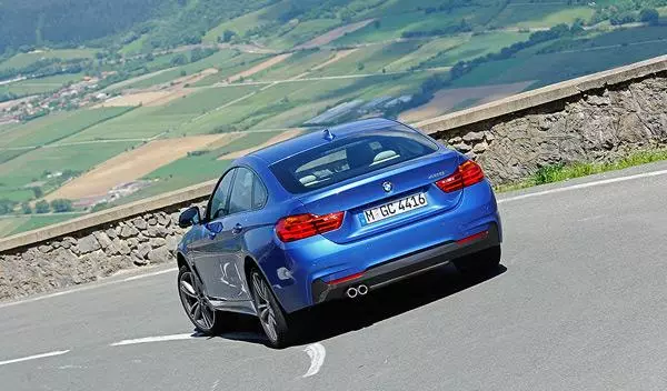 BMW 4 Taxanaha 428i imtixaanka 2454_17