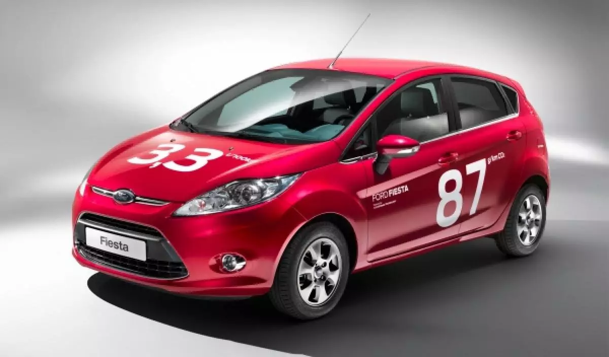 تقنية Ford Fiesta ECOnetic: 3.3 لتر / 100 كم