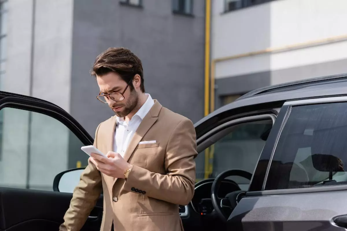 Para as pemes: cinco factores a ter en conta antes de contratar un coche de aluguer