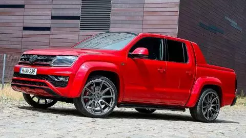 Volkswagen Amarok Red Rok को परीक्षण