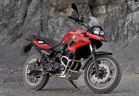 bmw-f700gs