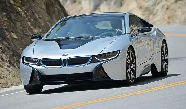 פּאָרש 911 קעגן BMW i8 2627_24