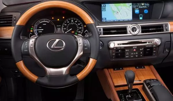 ພາຍໃນຂອງໃຫມ່ 2012 Lexus GS450h