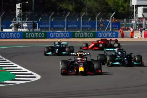 Макс Ферстаппен спринт F1