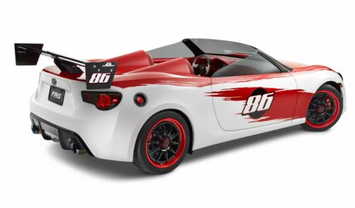 Алғашқы Toyota GT 86 кабриолет АҚШ-та дүниеге келді.