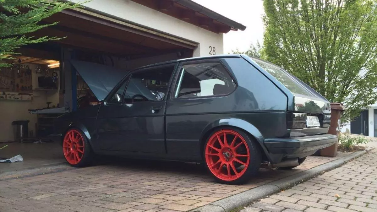 A Volkswagen Golf GTI karo 600 hp kanggo 19.000 euro