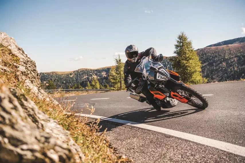 Antur KTM 790 Newydd 2019