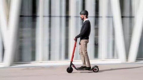 Seat eXS imħaddem minn Segway